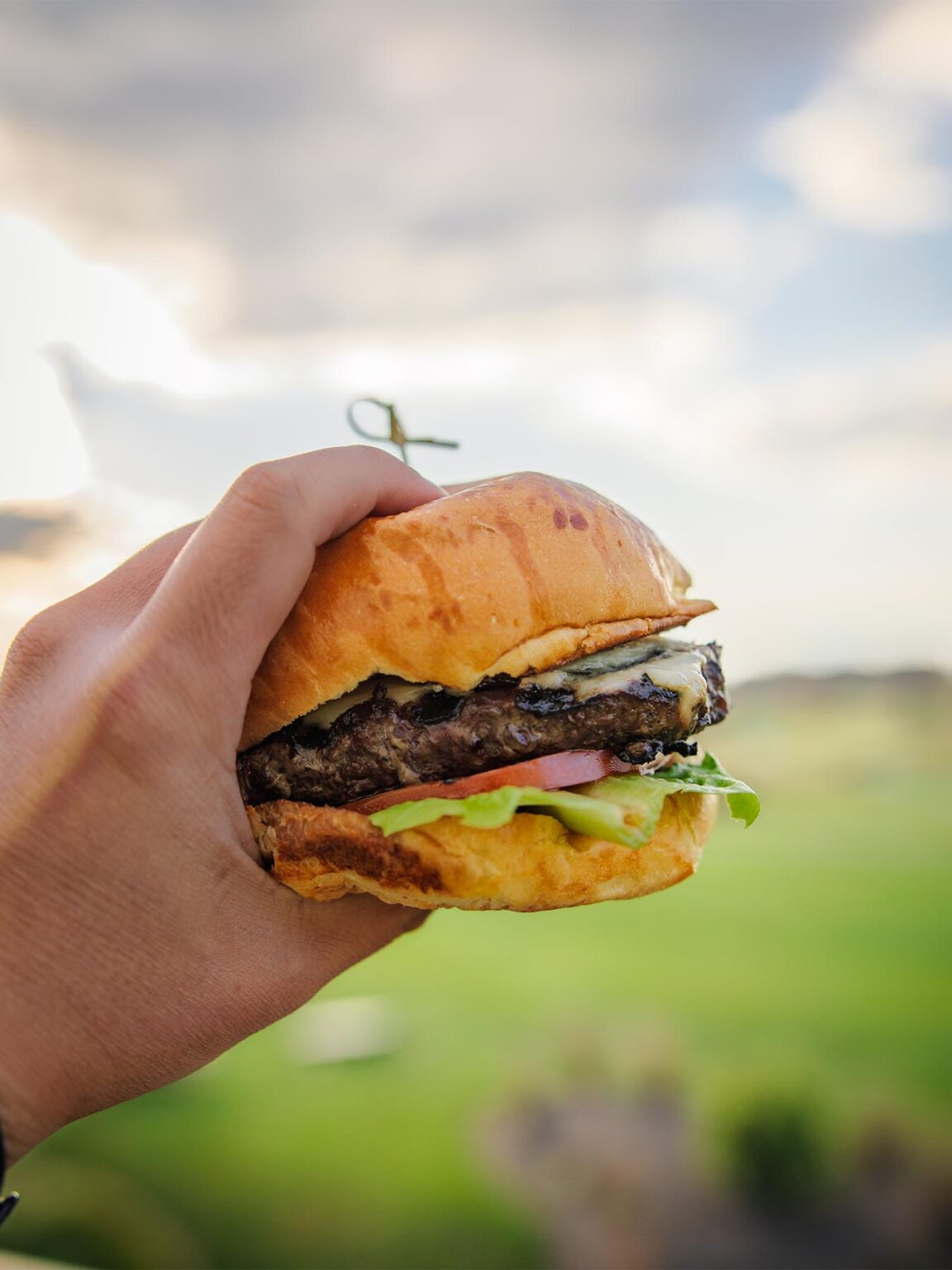 Dining at Wyncote Golf Club